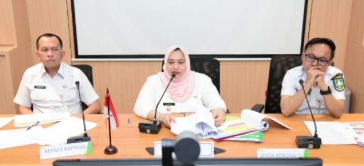 Bupati Kasmarni Wawancara Presentasi Setelah Masuk Nominator Paritrana Award 2023