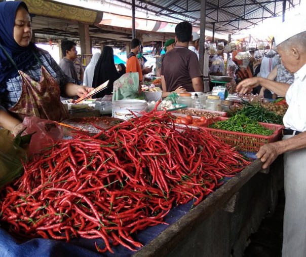 Ngeri! Harga Cabai Merah Tembus Rp102.500 per Kg di Pekanbaru Hari Ini